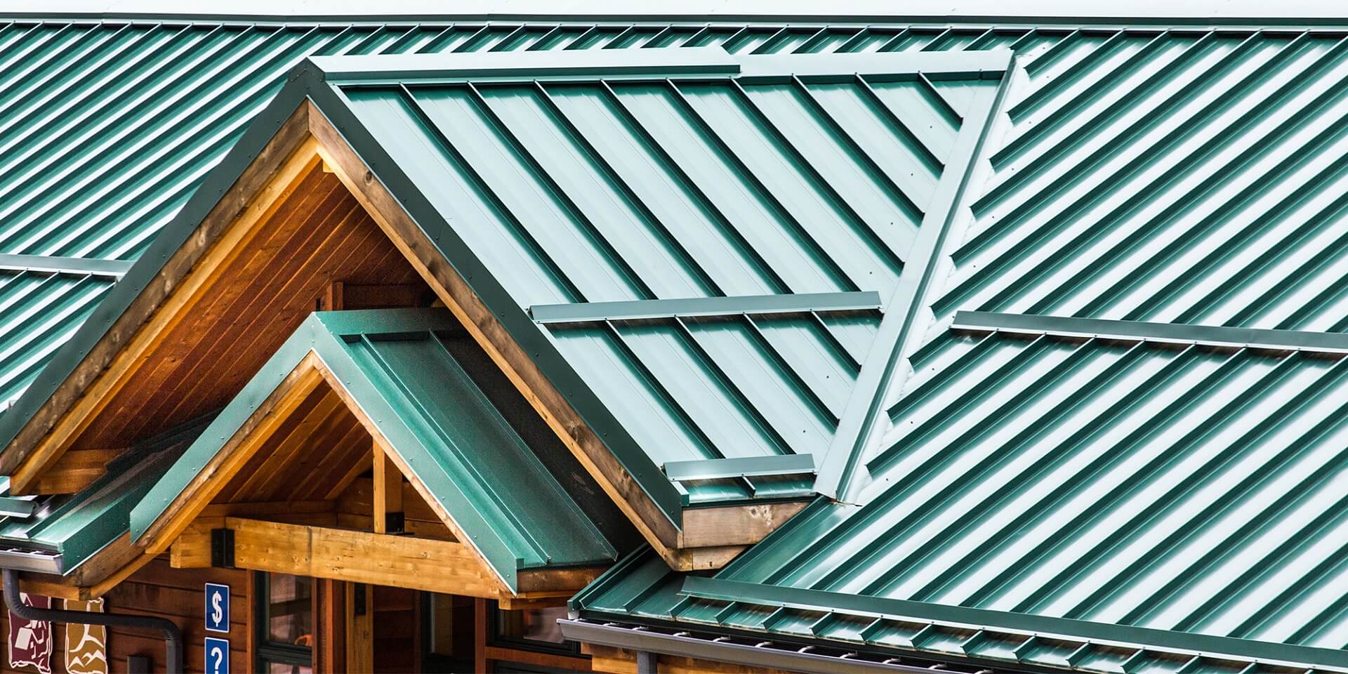 St. Petersburg’s Professional Metal Roofing Contractors